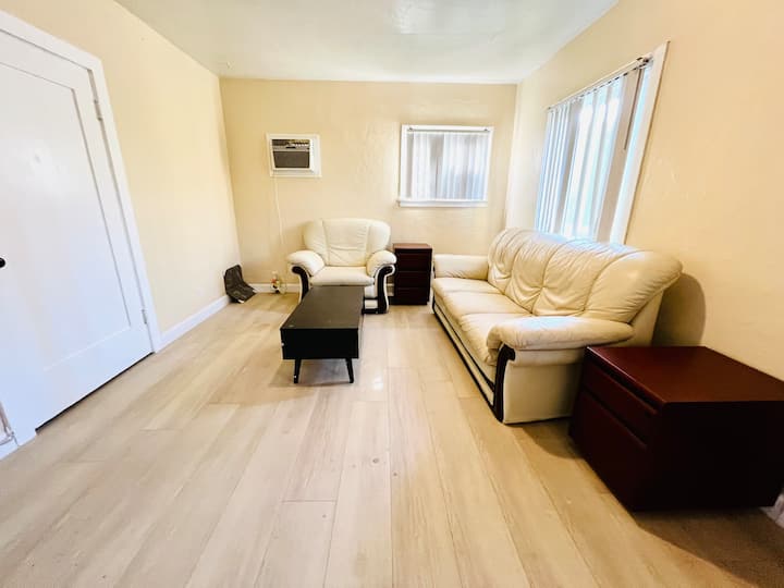 Moon08/private Tv/fast Wifi/near Universal Studios - Alhambra, CA