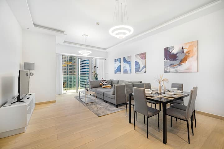 Brand New 1.5 Bedroom Apartment - Dubai