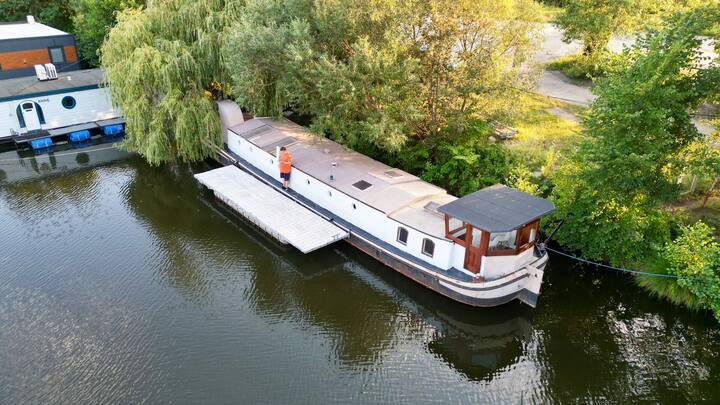 Houseboat, Pier, Free Parking - Prague
