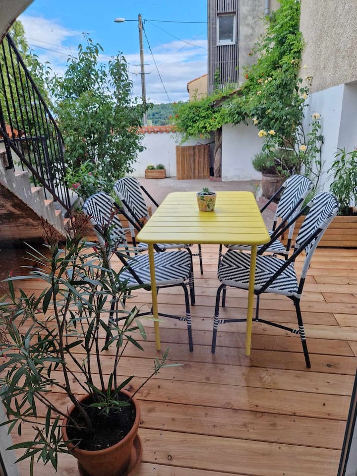 Logement Privé Avec Terrasse - Lac d'Aydat
