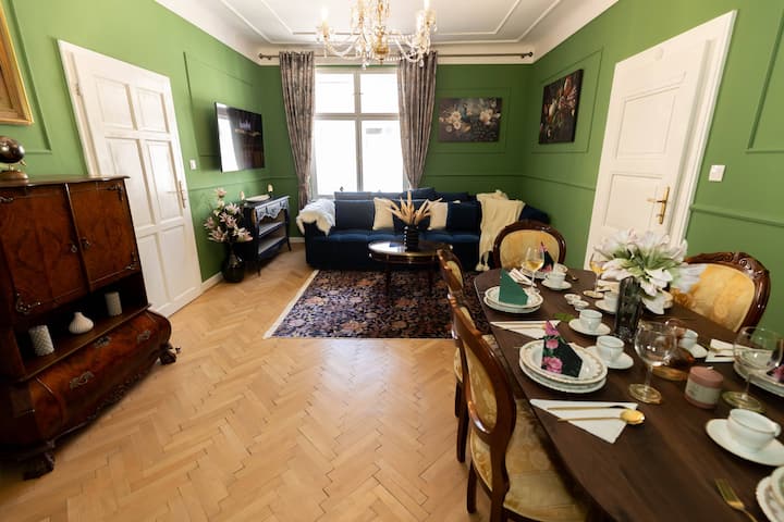 New, Stylish + Spacious Apartment - Centrum - Bratislava