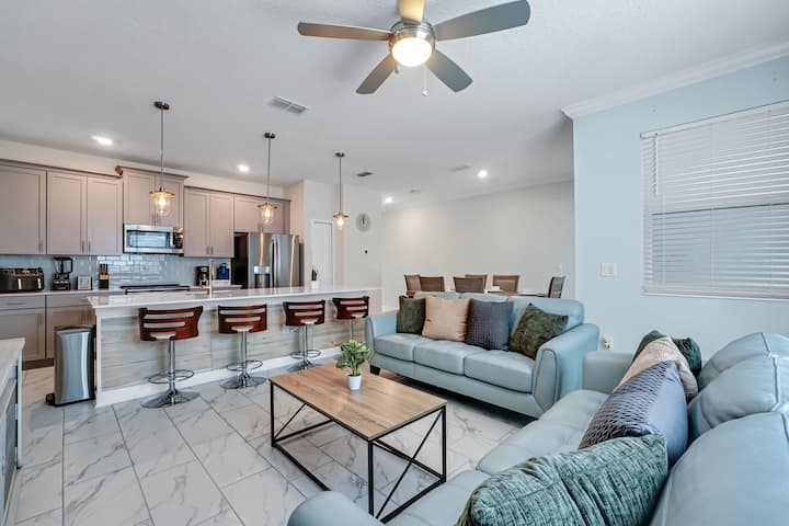Luxury Villa At Storey Lake Resort 4 Rooms Pool - Kissimmee, FL