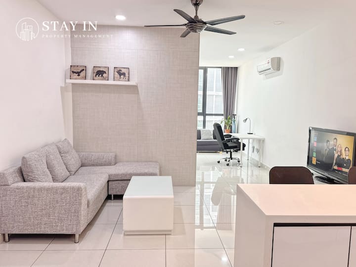 Atria[netflix/wifi/pool/gym] - Petaling Jaya