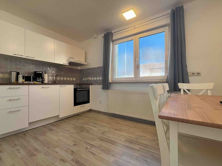 (Sad303) Big Workers Apartment With Balcony - Wackersdorf