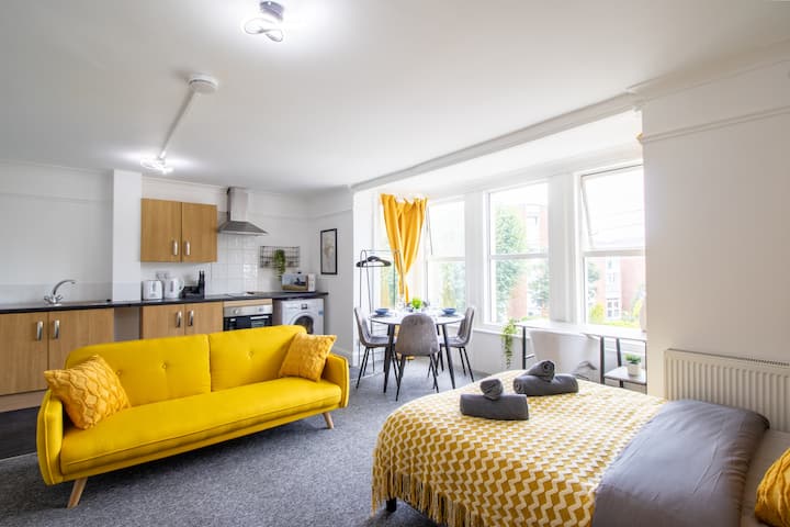 Open Mind Property - Studio With 2 Beds - Isle of Wight