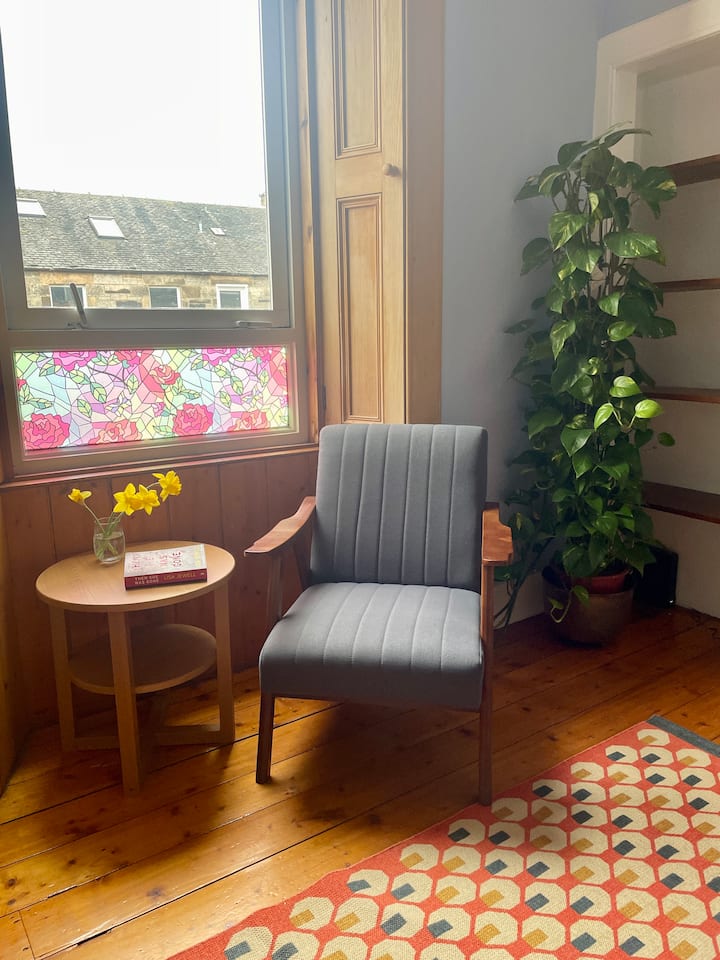 Double Room | Mini Fridge & Microwave - Edinburgh