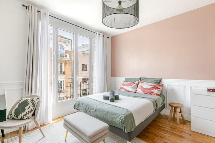 Le Nomad Chic – Bureau, Netflix & Douche Italienne - Clichy