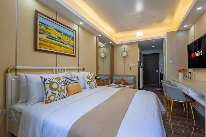 Luxury Unit / King Size Bed With Parking In Makati - Manila