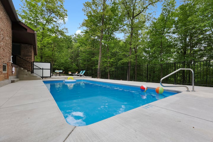Summer Haven - Sleeps 13 | Heated Pool | Hot Tub - Lancaster, OH