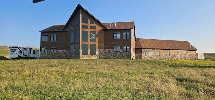 Rock N' Rally Retreat Bunk House - Sturgis, SD