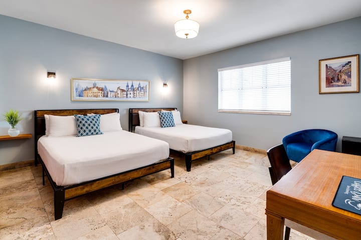 Kasa Impala Hotel | Double Queen Room In Miami - South Beach, FL