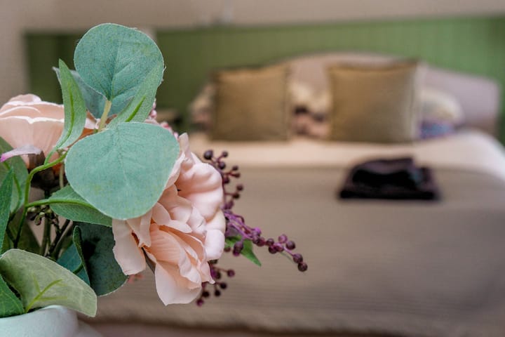 Spacious Farmhouse Perfect For Families Or Groups - Devon