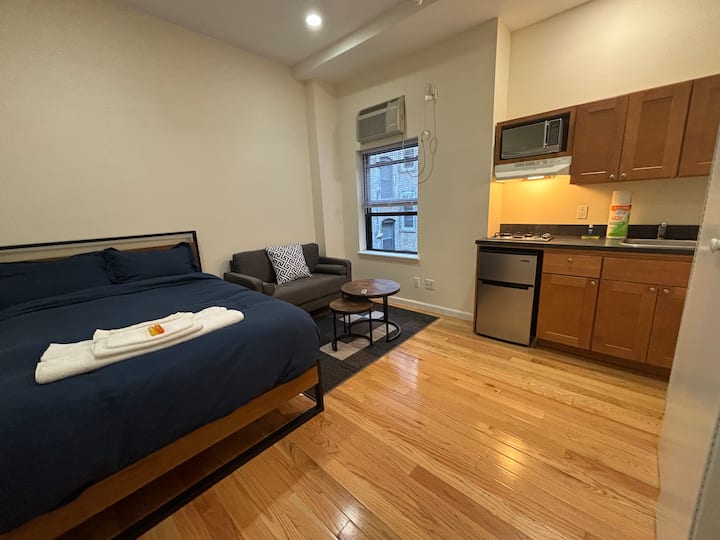 Cute Small Quiet Uws Studio W/ Elevator #426 - New York City
