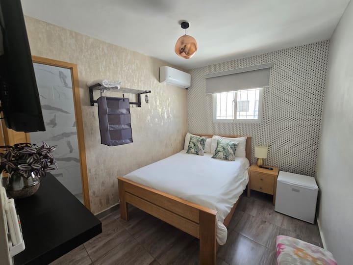 Calida Habitación Con Desayuno Y Ubicación Central - Santo Domingo