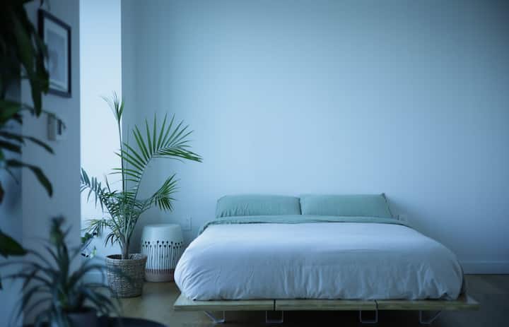 Waterfront Studio In Prime Greenpoint - Brooklyn, NY