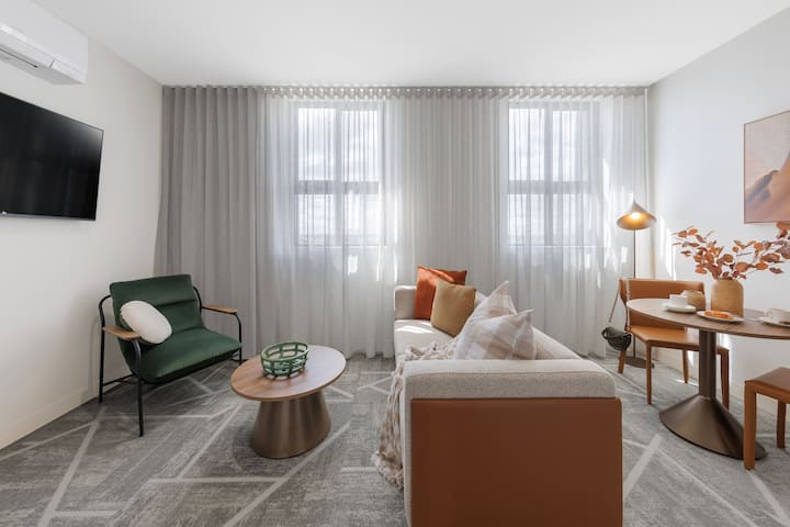 Brand New One Bedroom Apartment In Sunshine - Tottenham