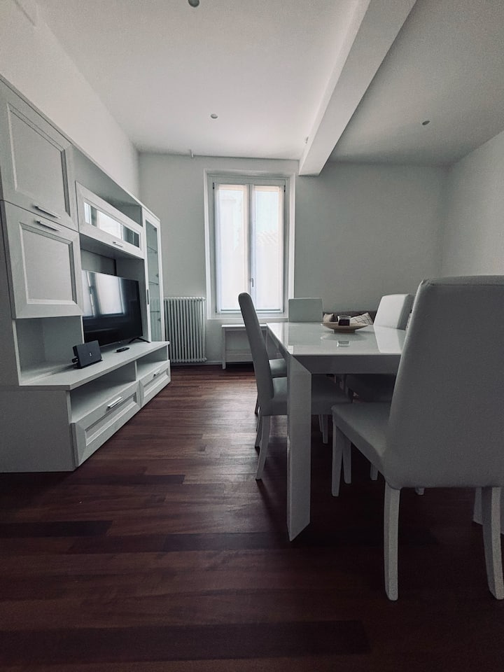 Farini House_apartment In Modena - Módena