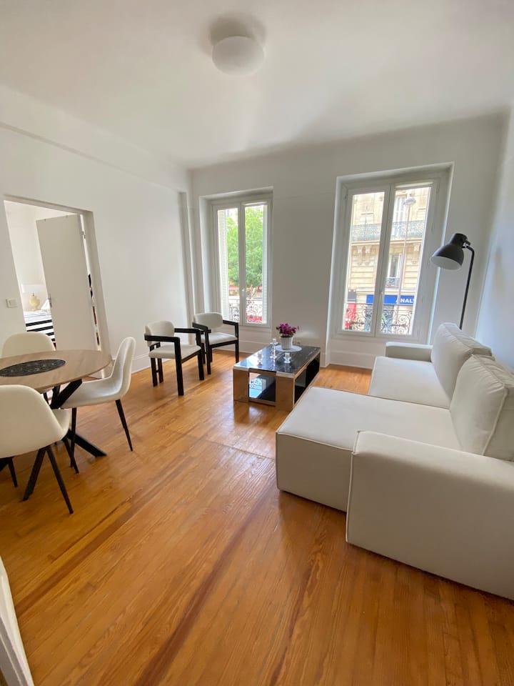 Appartement 85m2 Paris Center  République 2 Br/4p - Saint-Georges