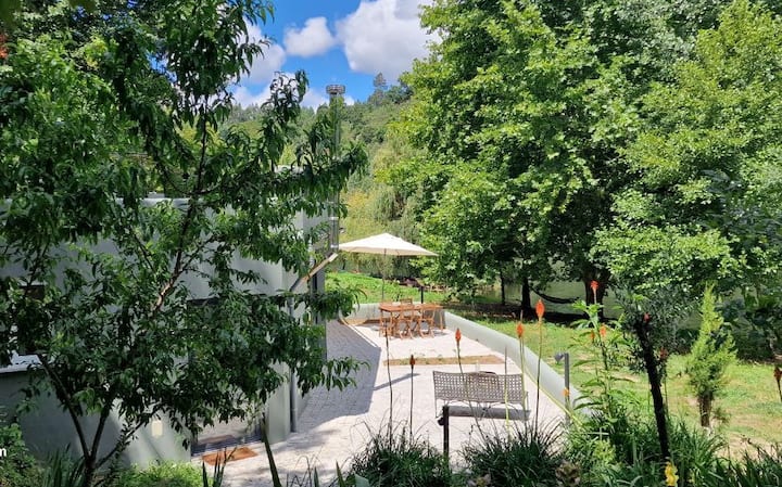 Luxury Riverfront Lodge | Kayaks | Private Beach - Carregal do Sal