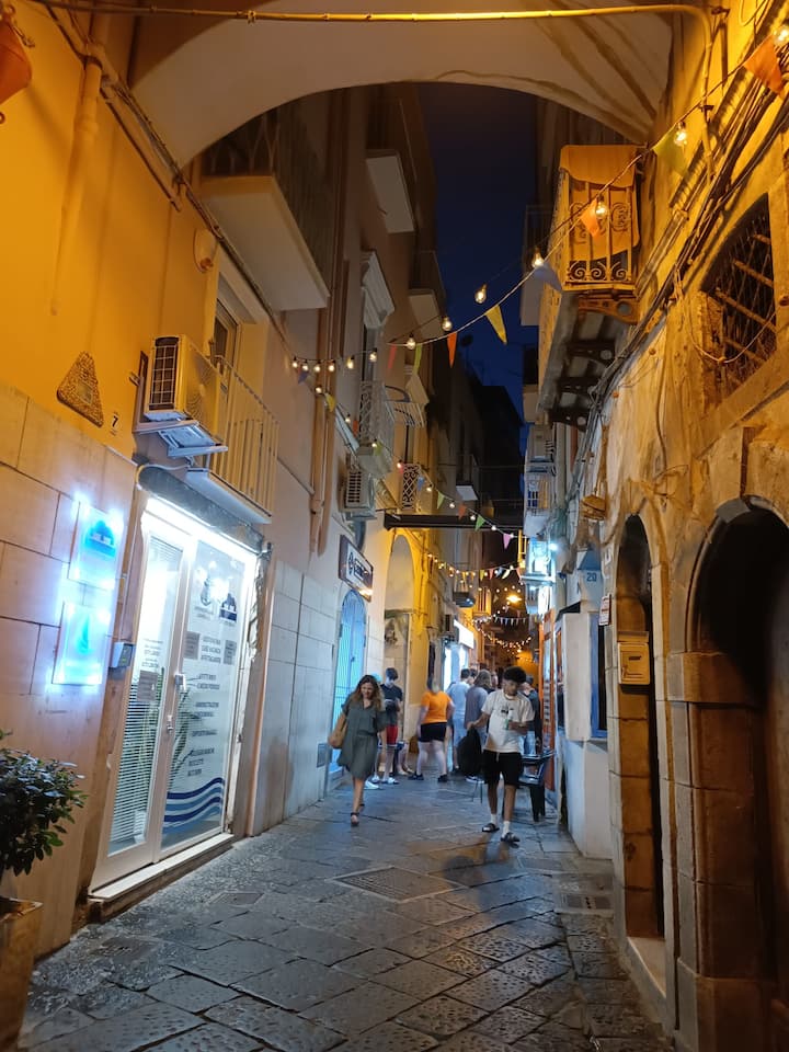Ampia E Luminosa Casa Tipica Al Centro Di Gaeta - Formia