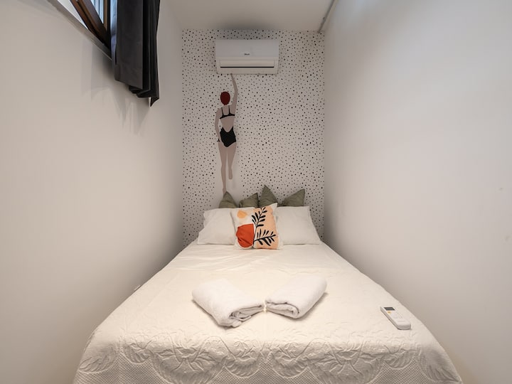 Walk In Hostel Faro Airport - Private Dormitory - 파로