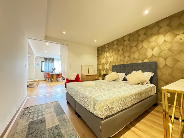 Maison Chanteranne Avec Parking Gratuit - Clermont-Ferrand