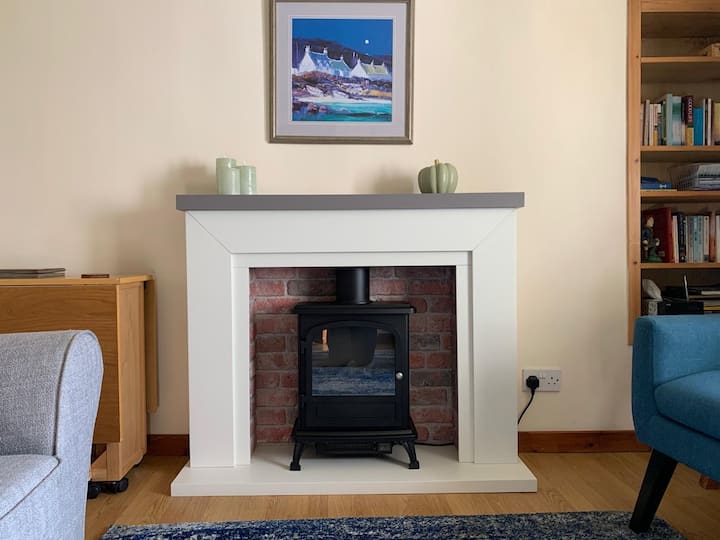 Aird House - Charming Seaside Cottage - Skye