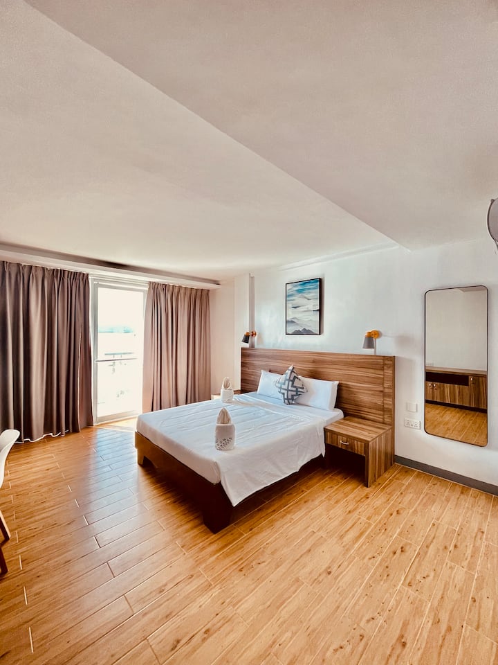 Coron Underwater Garden Resort-bay View Suite Room - Corón