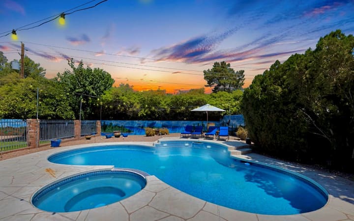 Gather & Unwind | Heated Pool • Fire Pit • Games - Phoenix, AZ