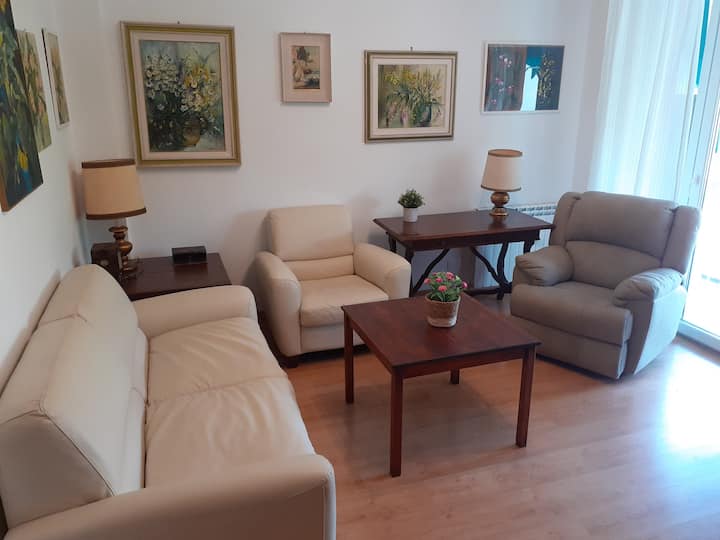 Casa Lelia, 86m², Near Beach - Genoa