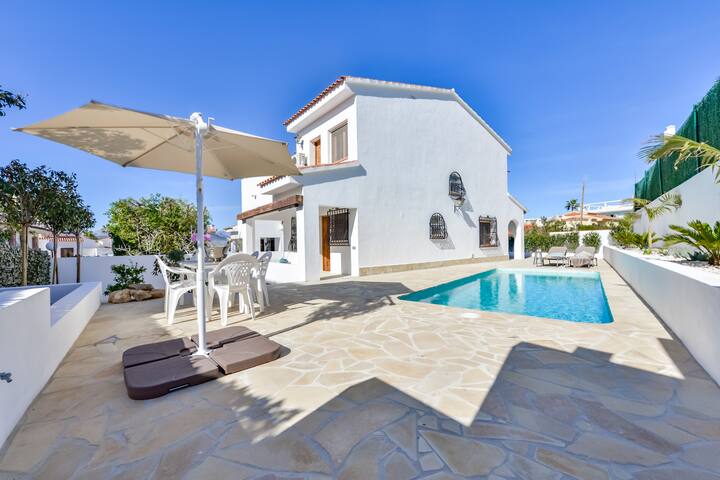Villa El Somo In Albir - Alfaz del Pi