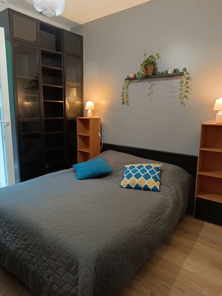 Chambre Balcon Donnant Sur Jardin Avec Piscine - Biarritz
