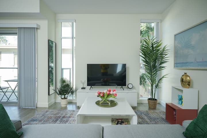 Charming Studio Perfect For Long-term Stays! - Pasadena, CA
