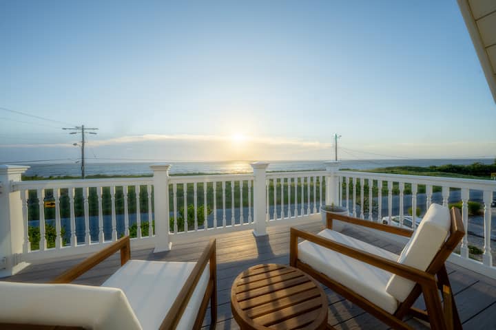 Beachfront Luxury Cape May Waterfront Home - Cape May, NJ