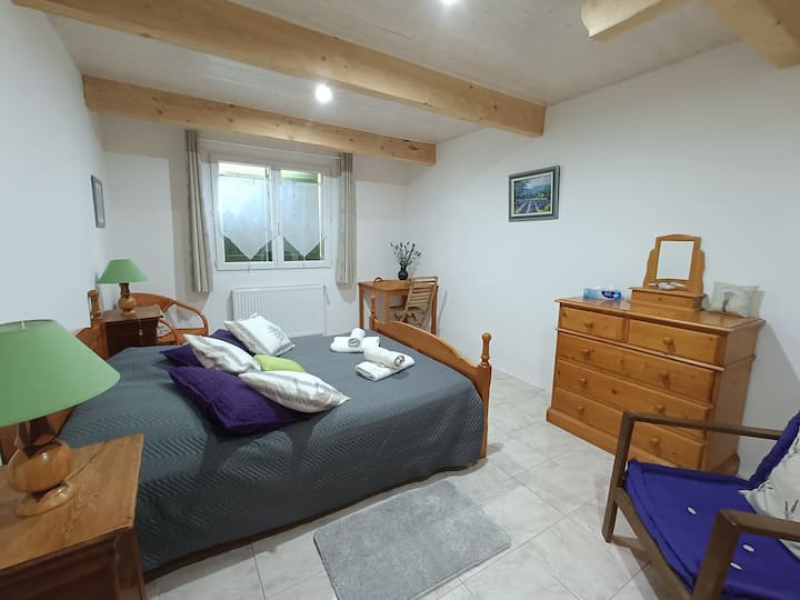 Chambre D'hôtes + Cuisine.
Le Puech Margal - Barjac