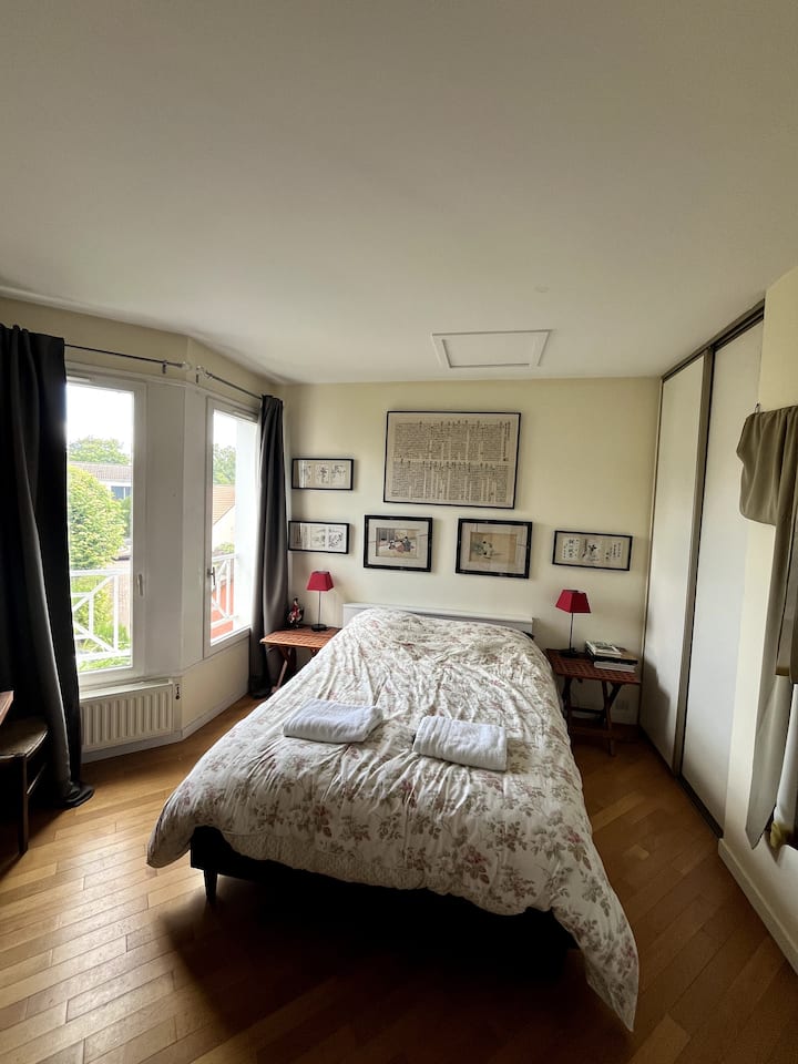 Grande Maison Bordure De Forêt Pour 2 Personnes - Montigny-le-Bretonneux