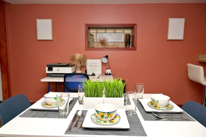 Modern Oasis – Minutes From O’hare - Chicago, IL