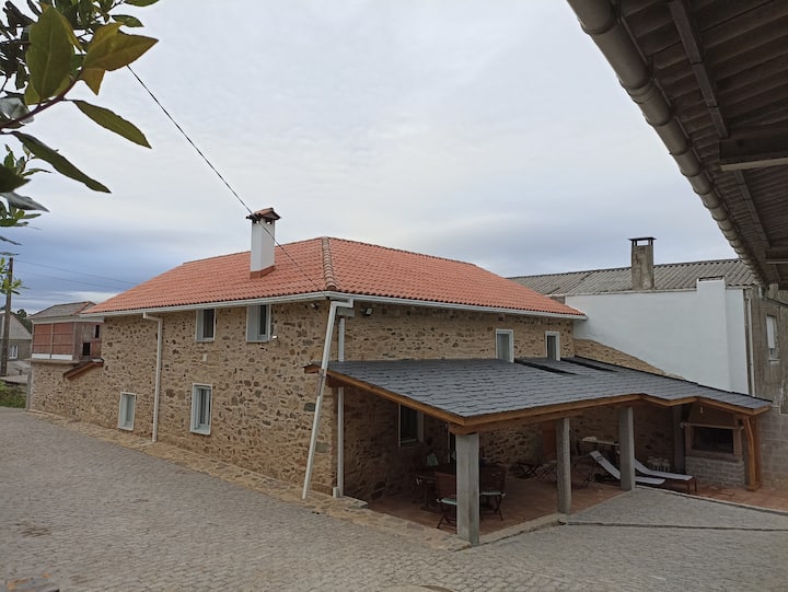 Casa Rural Cerca Playa Pantin. O Plumar. - Cedeira