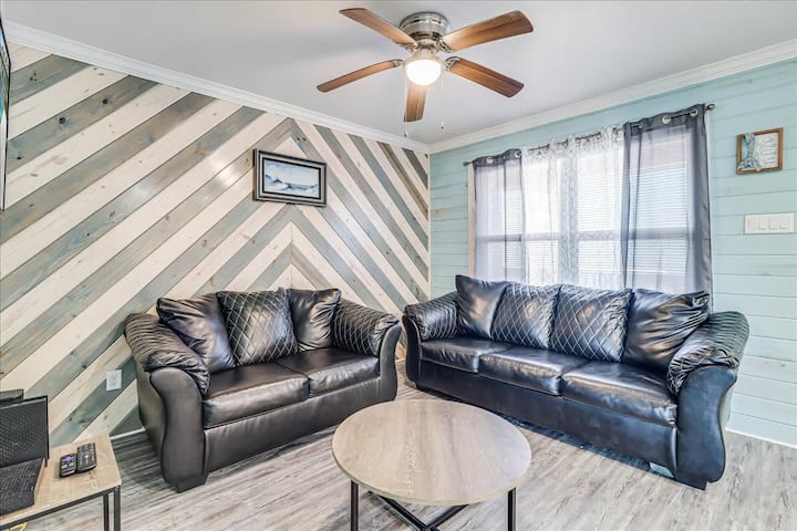 #6 Sunrise Cottage - Port Aransas, TX
