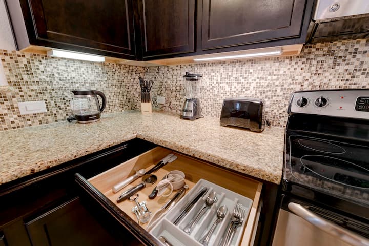 Cedar Park Monthly Stay - Cedar Park, TX