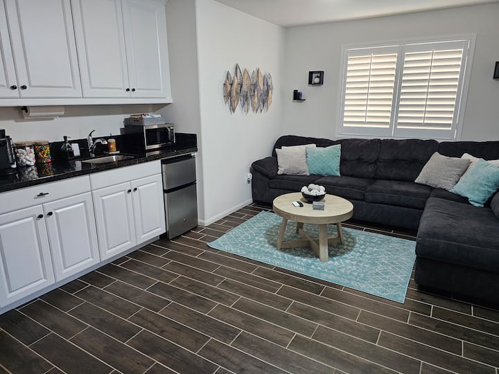 Suite Desert Stay! - Victorville, CA