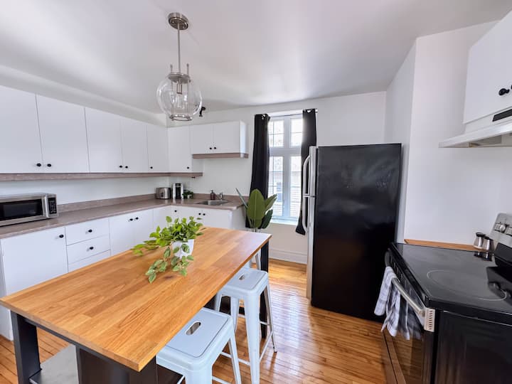 La Suite De L'artiste - Centre-ville - Downtown - Trois-Rivières