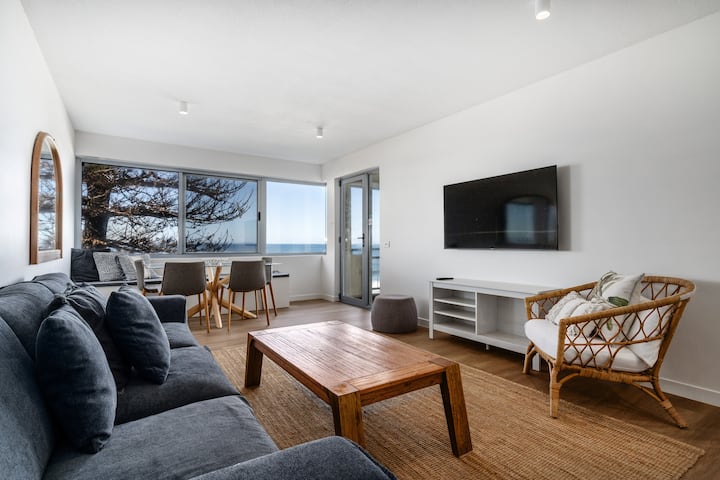 Seaspray - 3 Bedroom Apartment - Golden Beach