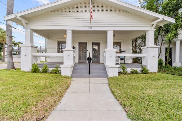 Beautiful Home In South Tampa With Hot Tub - Tampa, FL
