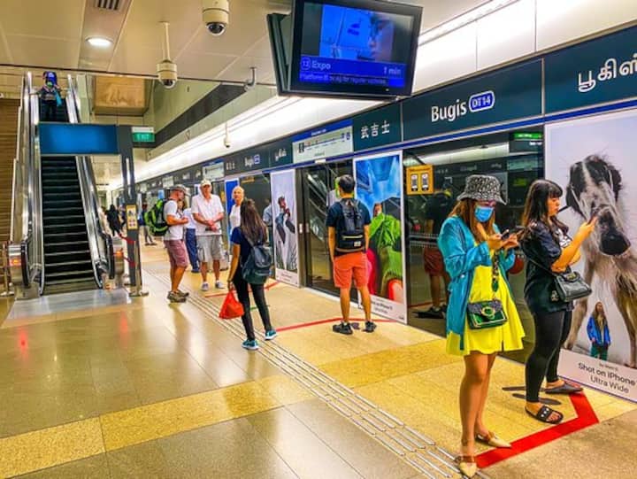 With Skyline Views@ Bugis Rd, High Floor 2br - Singapore