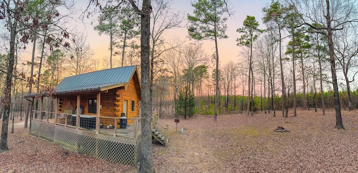 Secluded Cabin | Private Hot Tub | Ponds On Site - Bismarck, AR