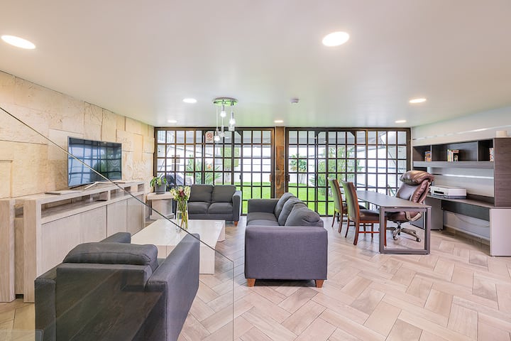 Complete House For 20 Garden, Gym, A/c Lindavista. - Mexico City