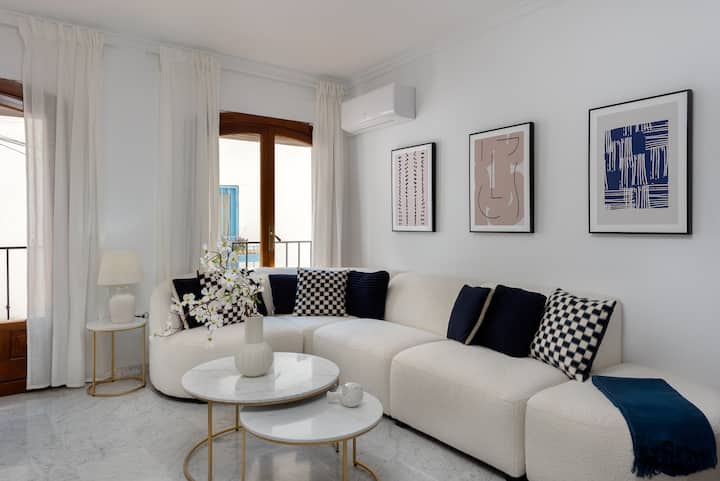 Encantadora Casa En El Casco Antiguo De Marbella - Marbella