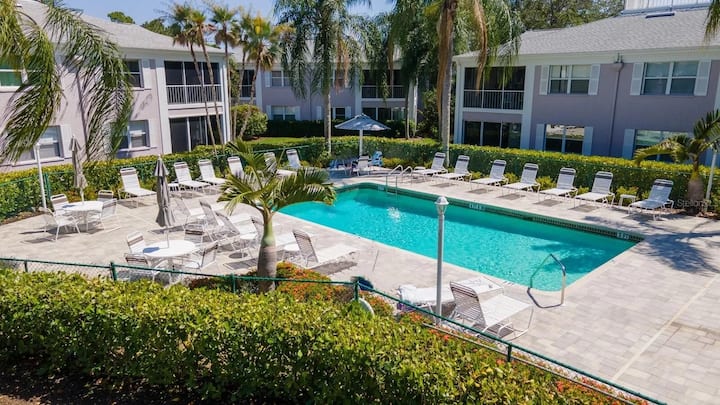 Cozy Condo - Lakewood Ranch, FL