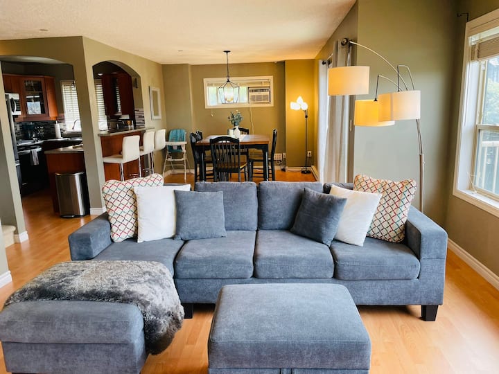 Charming 2br/2.5ba Retreat In Serene Neighborhood - Langford